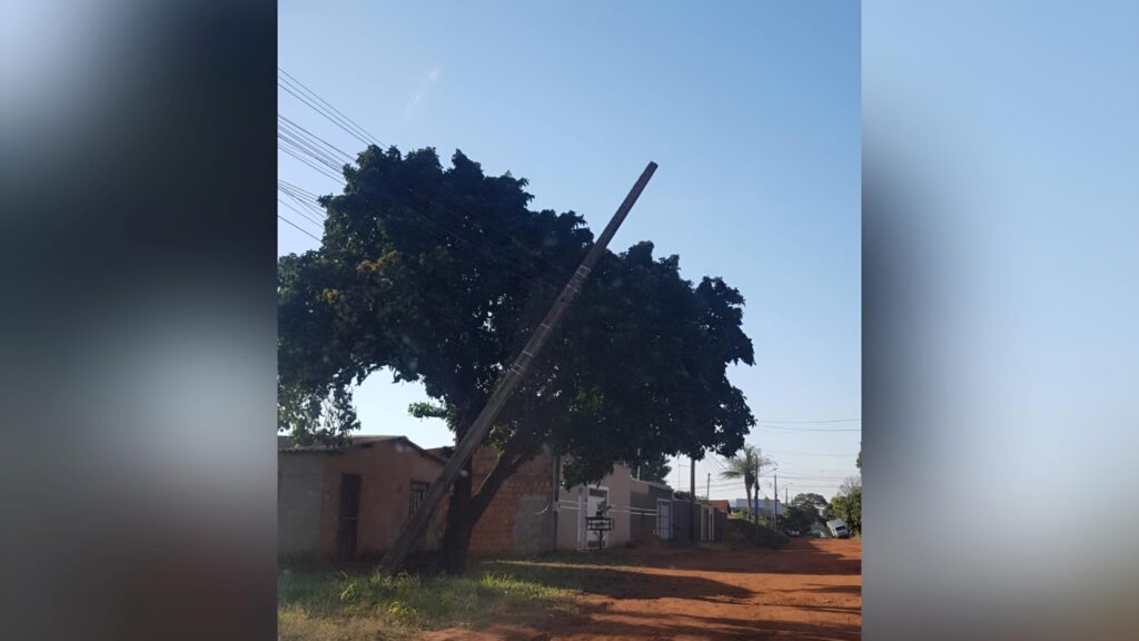 Moradores do bairro Nova Lima apontam 'descaso' com poste prestes a ... Moradores do bairro Nova Lima apontam 'descaso' com poste prestes a ...